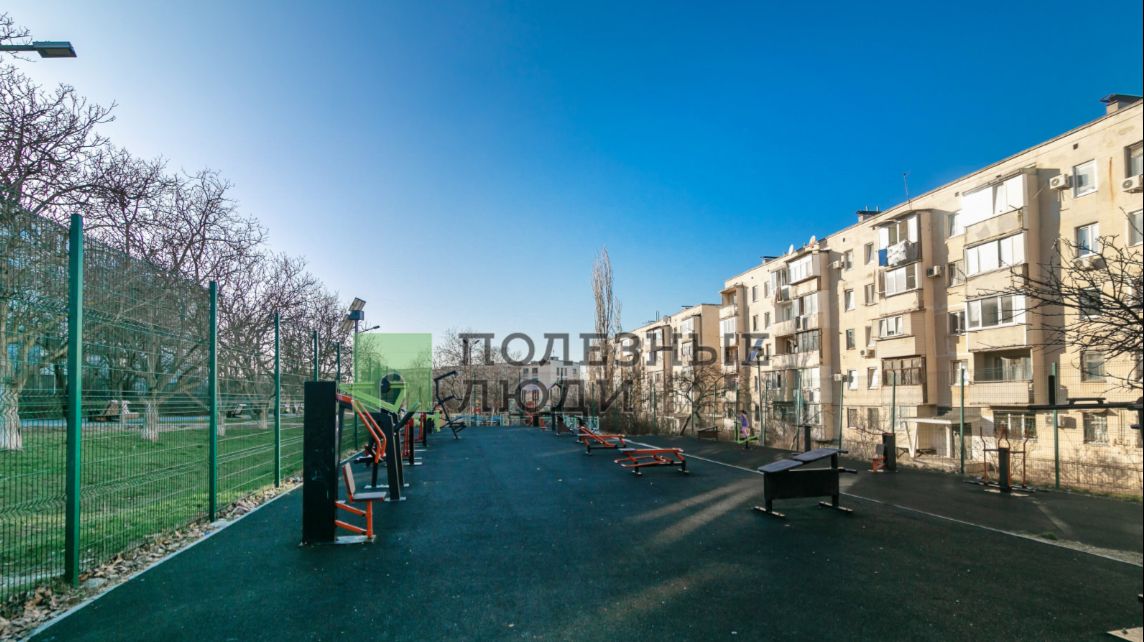 Супербюджетная кв на Остряках Севастополя