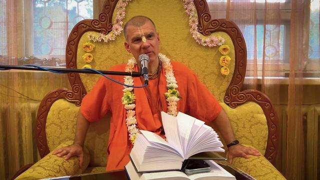 Почему Арджуна убил Карну, когда тот не сражался?