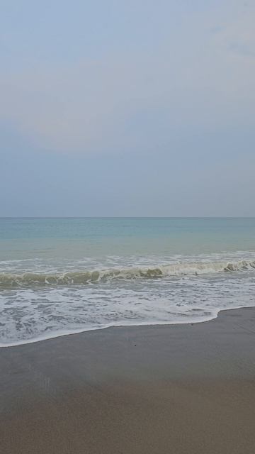 Чёрное море пляж Агудзеры