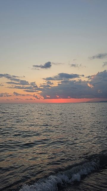 Чёрное море на закате