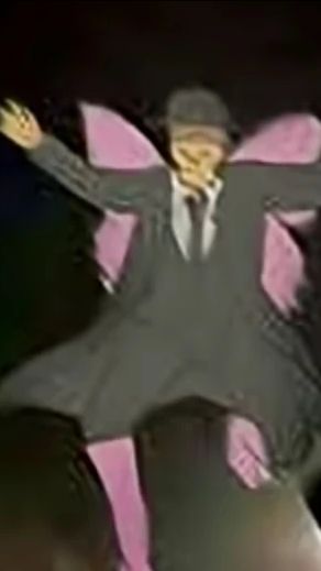 Кому помочь?