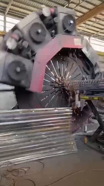 1888. Станок для сварки металлического каркаса