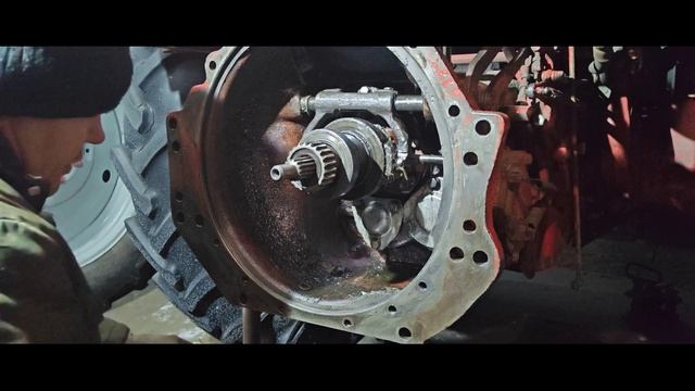 ЛТЗ-55. РЕМОНТ СЦЕПЛЕНИЯ. (Часть 4 РЕМОНТ ВИЛКИ сцепления. СОЕДИНЕНИЕ ТРАКТОРА.)