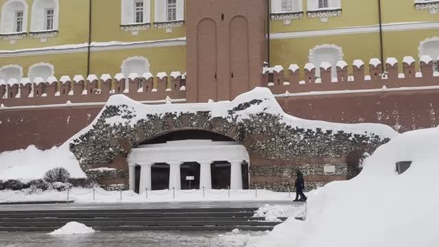 Александровский сад в Москве