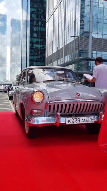 ГАЗ-21 все серии советских Волг на историческом ралли на КУбок Москвы