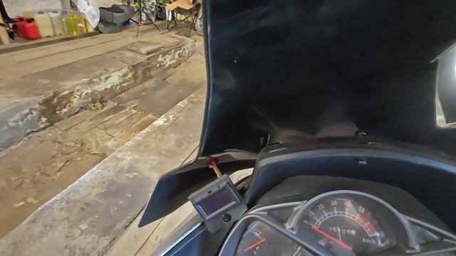 Скутер ГЭЛАКСИ готовлю к пробуждению после зимней СПЯЧКИ.