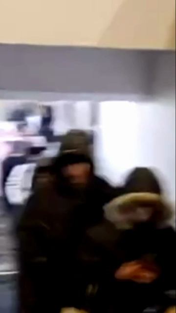 Огромная очередь на автобус у станции Щёлковская