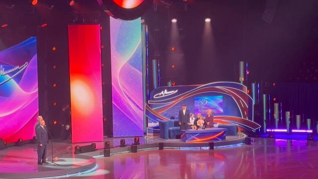 Поздравления с 85-летием А.Н.Мишину от губернатора Санкт-Петербурга Александра Дмитриевича Беглова