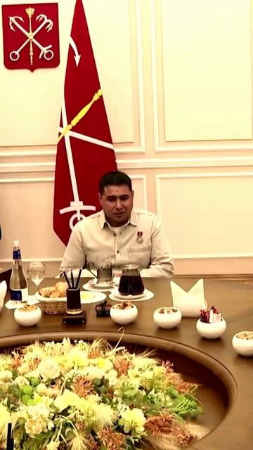 Наградили героя дворника, который спас мальчика