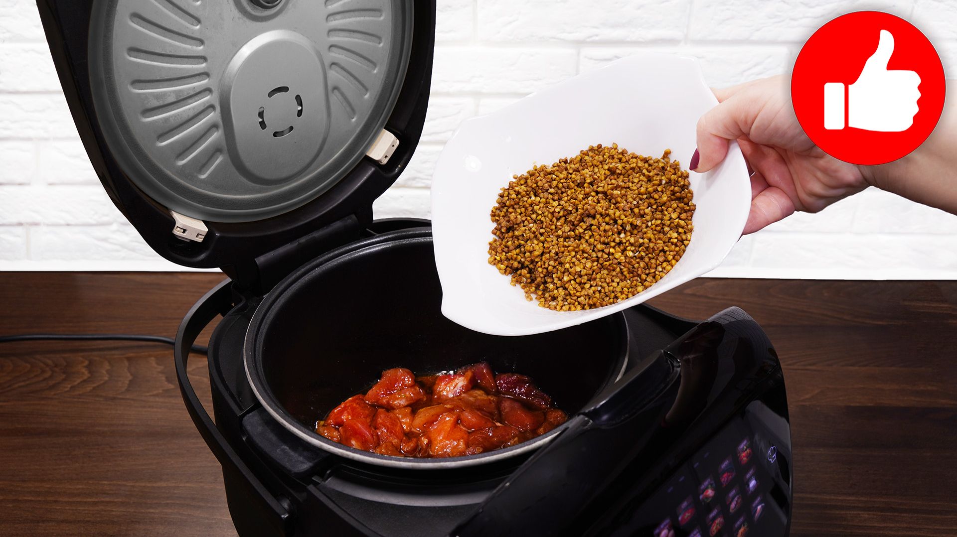 Вот как я готовлю гречку со свининой в мультиварке! Идеальный, очень удачный рецепт. Всем рекомендую