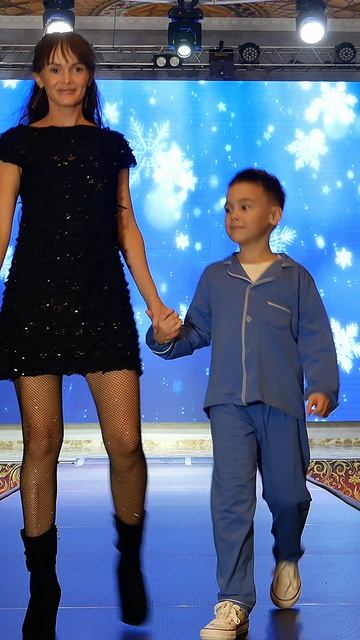 Подиум с мамой