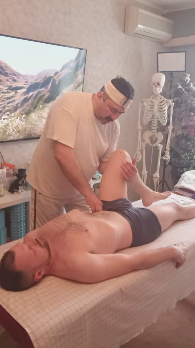 Устранение боли в животе, лечение пояснично подвздошной мышц. Олег-Олаф Гудвин. Запишись на сеанс!