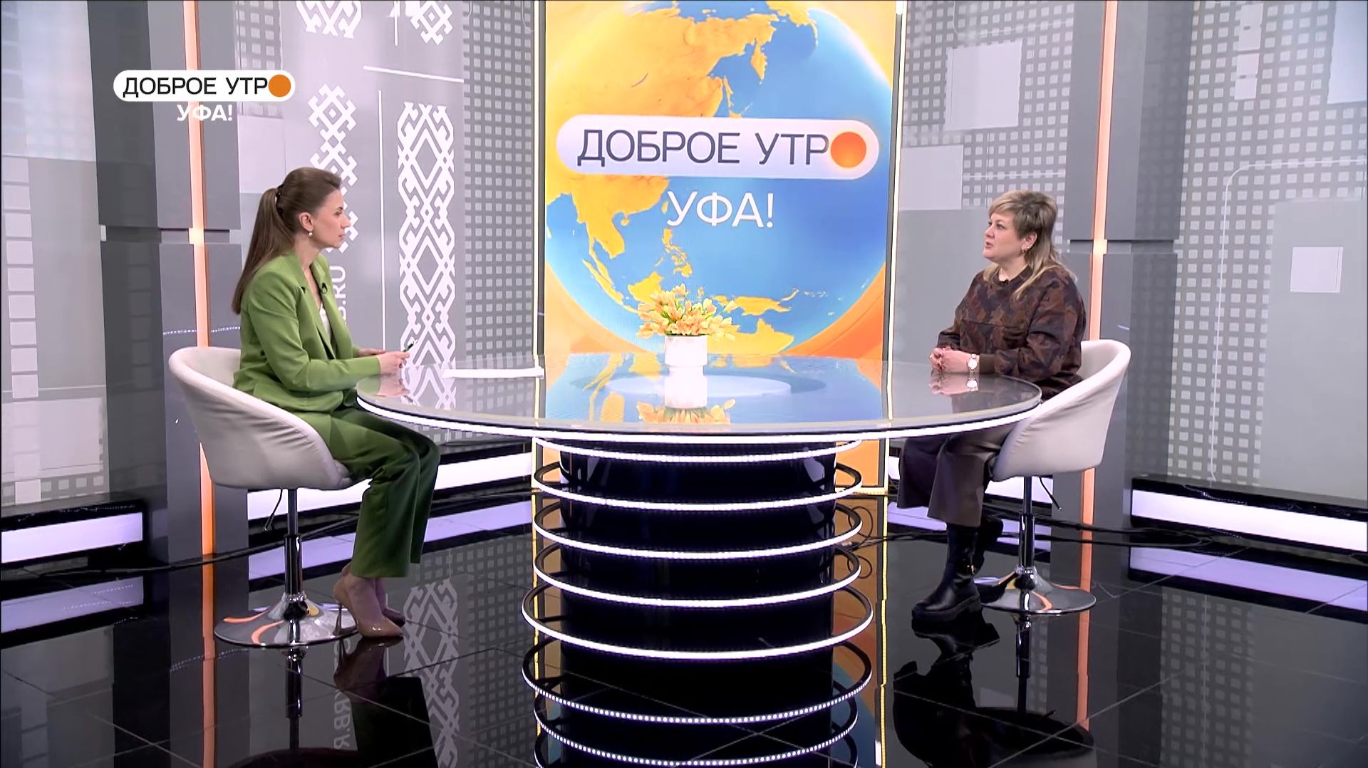 Как записать ребенка в 1 класс и как получать достойную пенсию