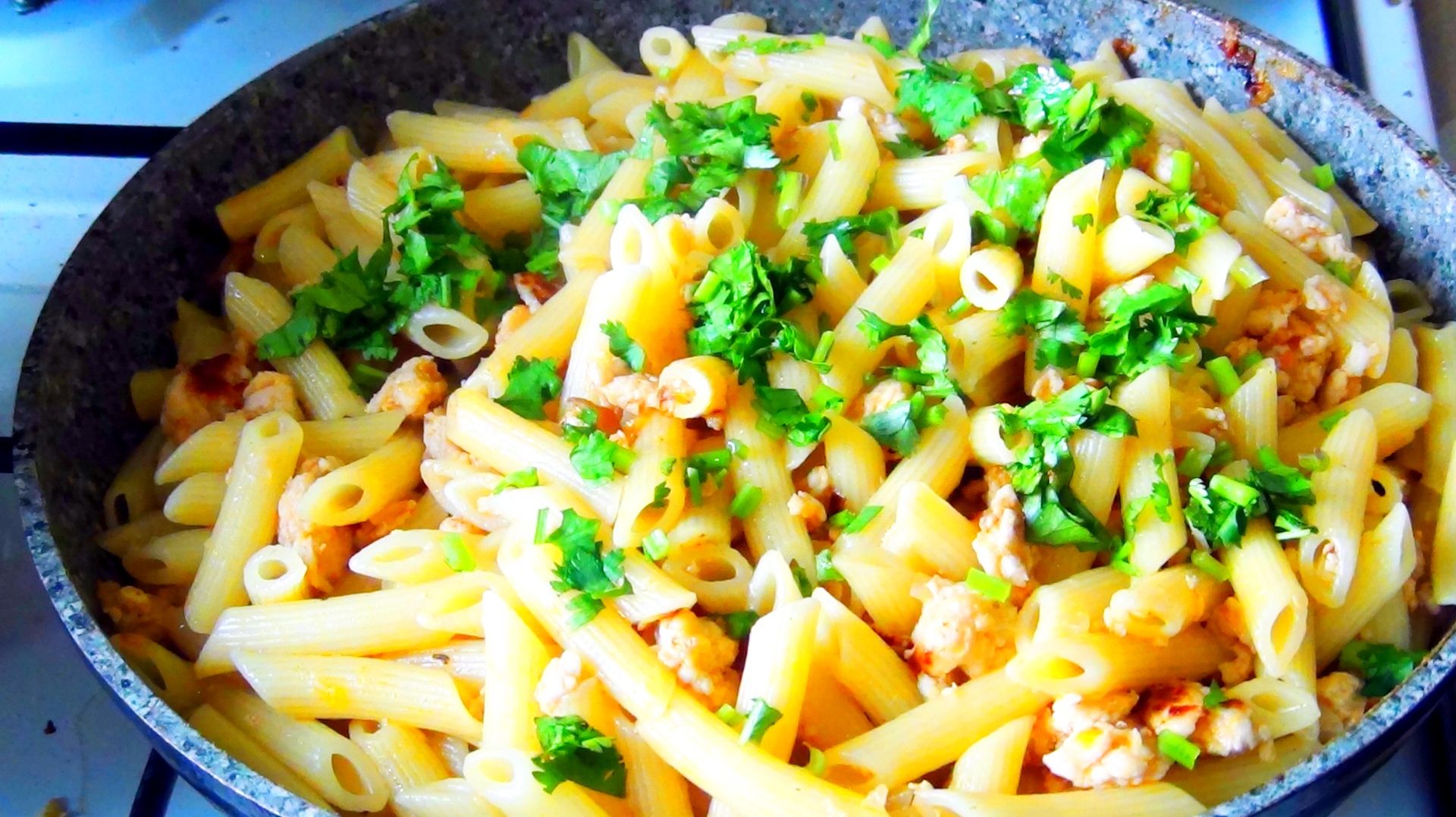 Любимые макароны по-флотски с фаршем простой - рецепт