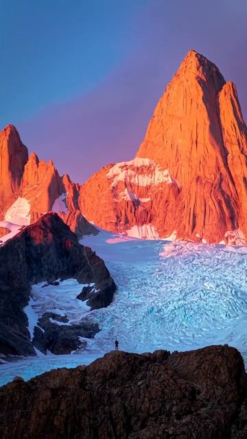 Восход солнца в горах Патагонии