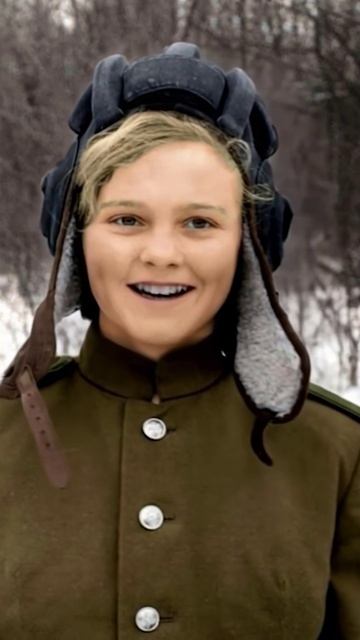 Девушки в защитных гимнастёрках #песнидлядуши