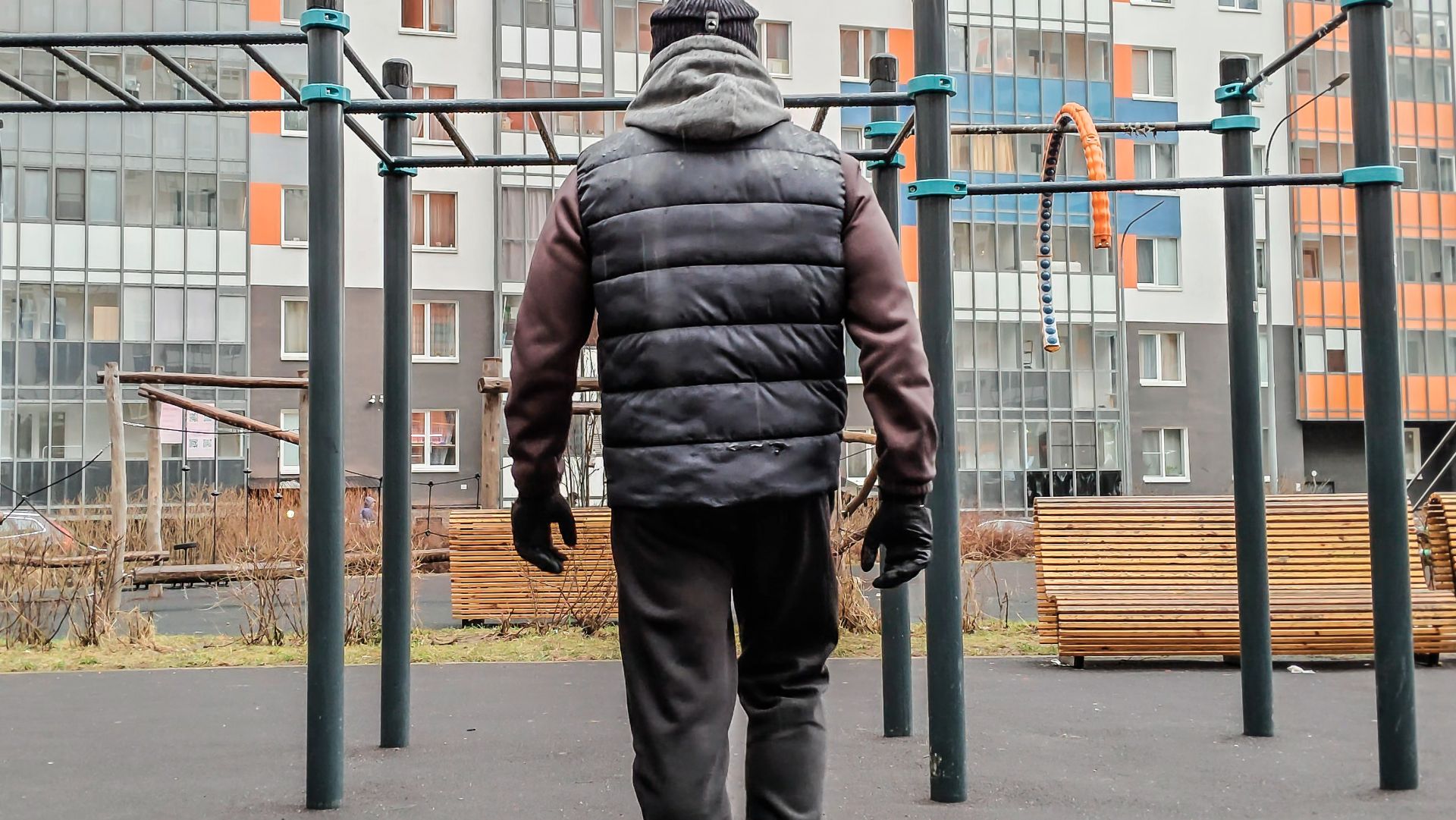 Тренировка для поддержания формы: Чек-лист на дождливый день: 100+200+200+300+100.