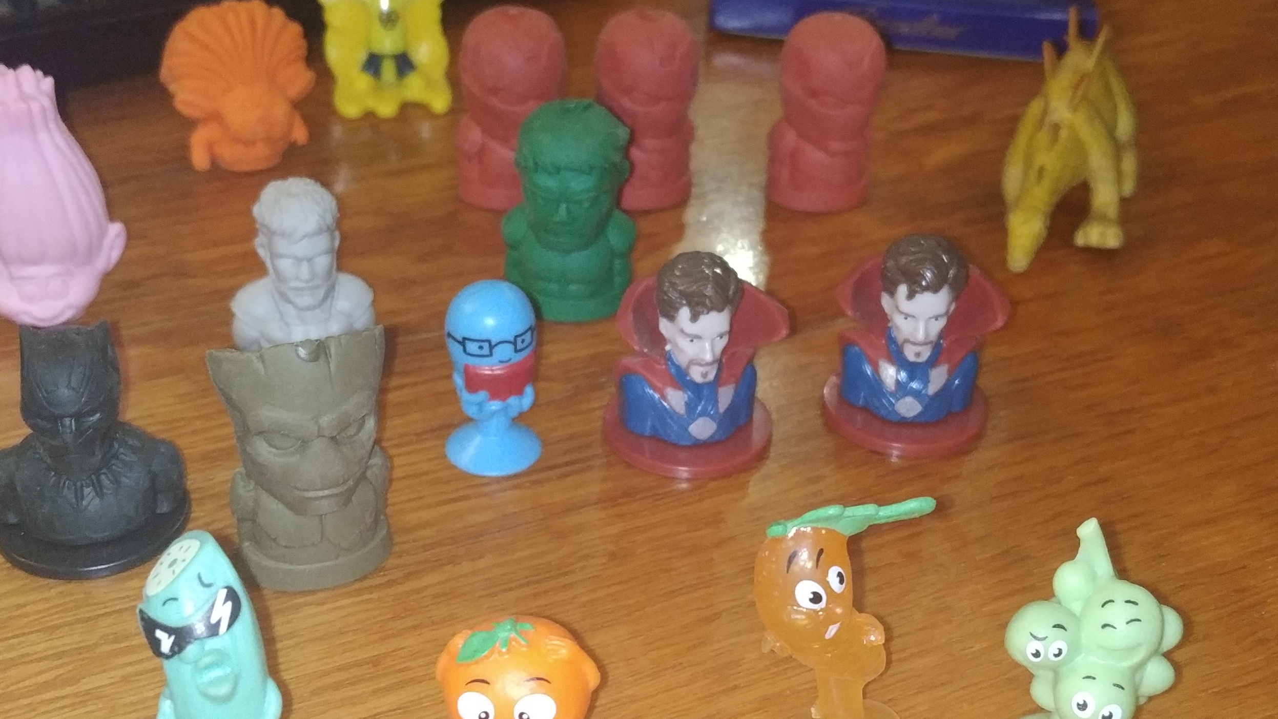 Персонажи: Офис Как Смысл Жизни 1 серия 1 сезон