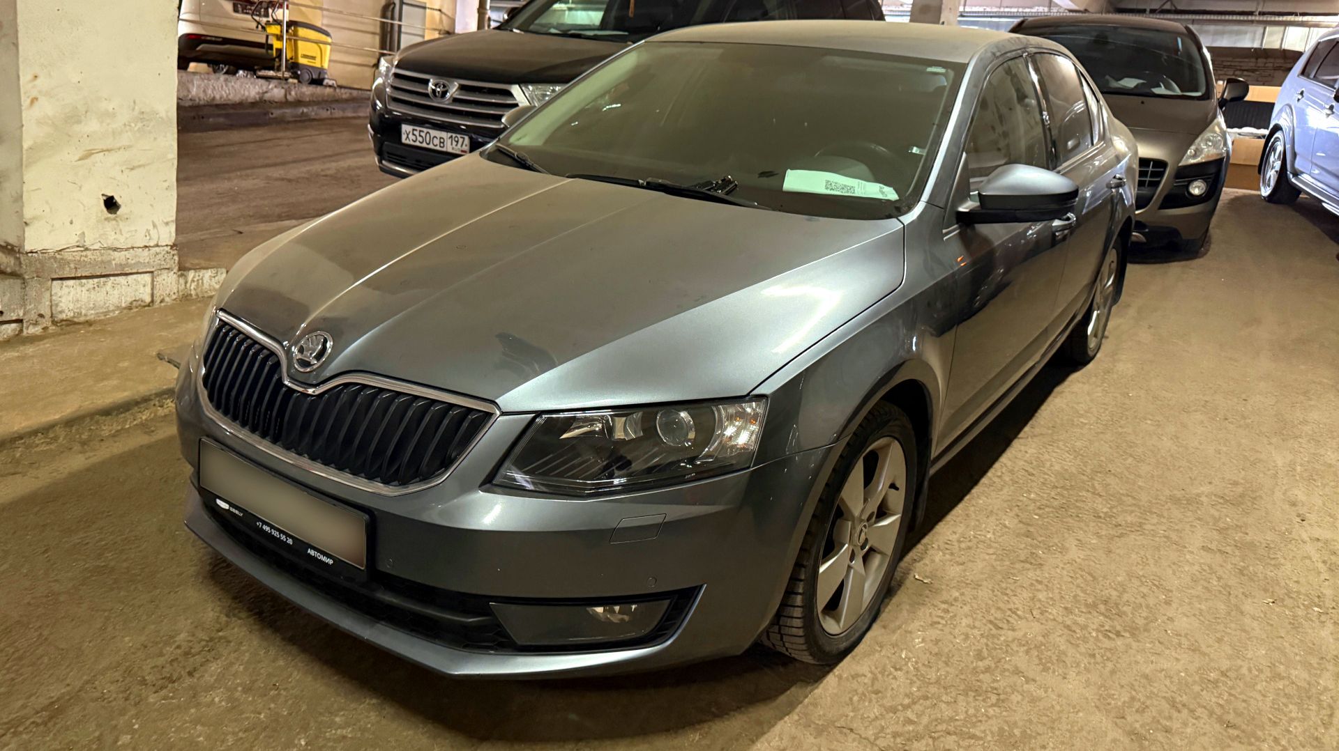 Осмотр двух Skoda Octavia с пробегом у официального дилера