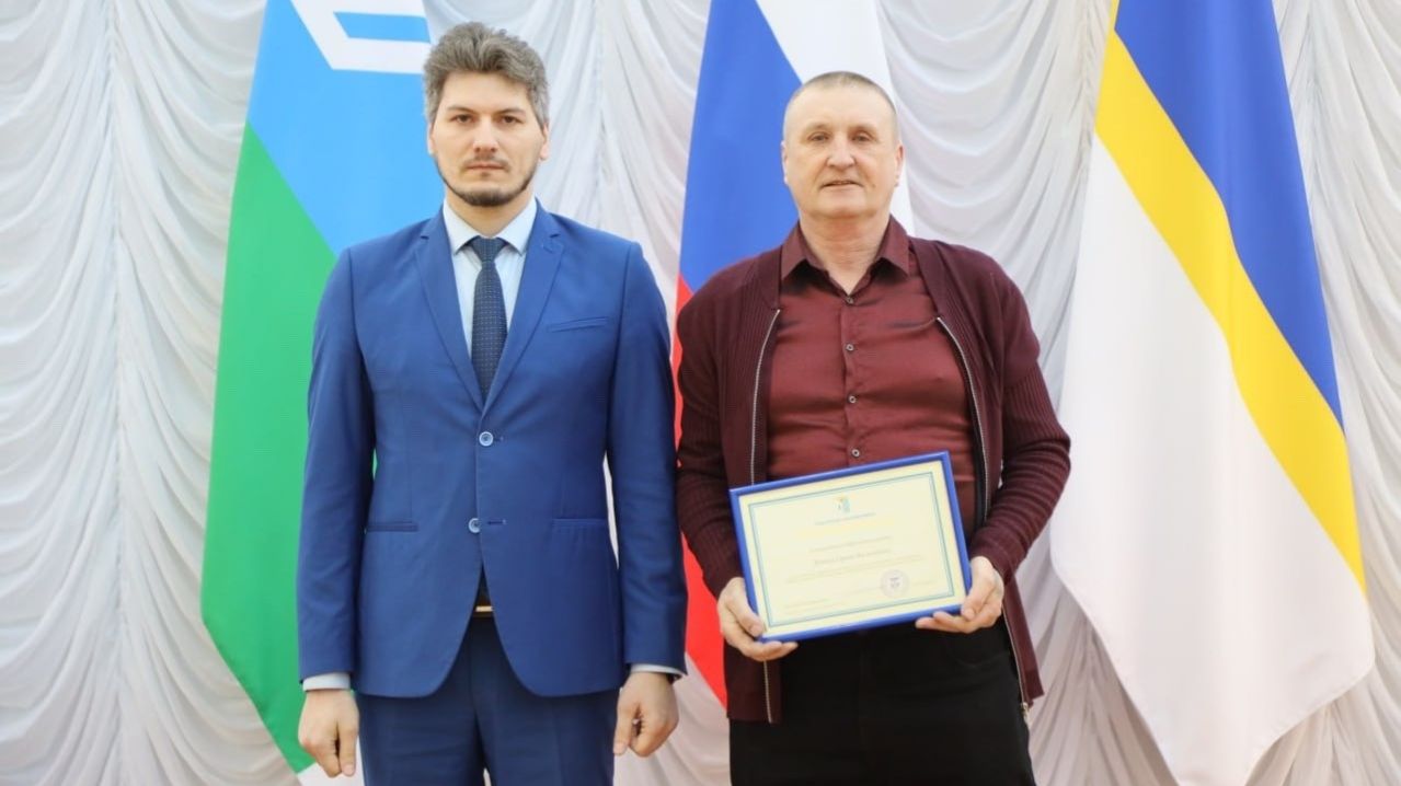 90 наград за порядок: в Нижневартовске чествовали работников ЖКХ