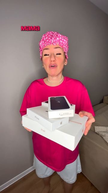 КОГДА МАМА ДАРИТ ПОДАРКИ ЗА ХОРОШИЕ ОЦЕНКИ