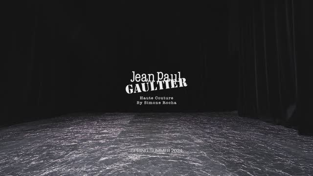Показ женской коллекции Jean Paul Gaultier весна-лето 2024