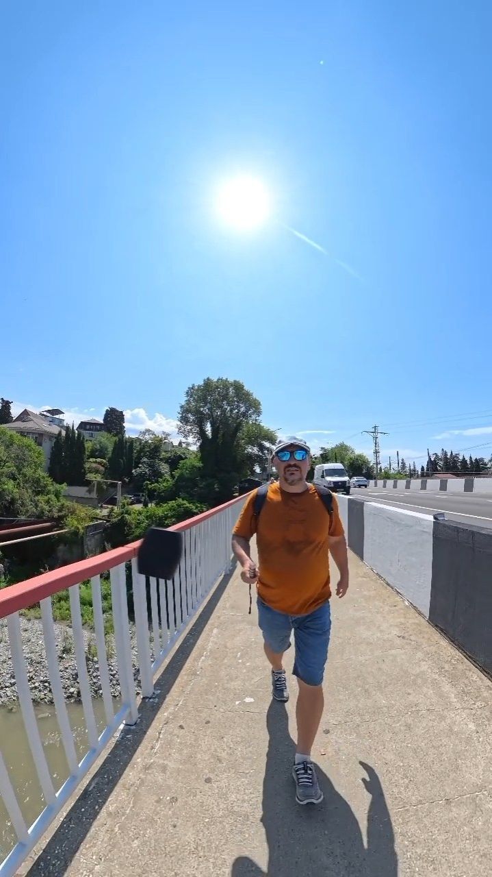 Автомобильный мост через р.Псезуапсе. Лазаревское. Сочи. Август 2025. INSTA360 X5.