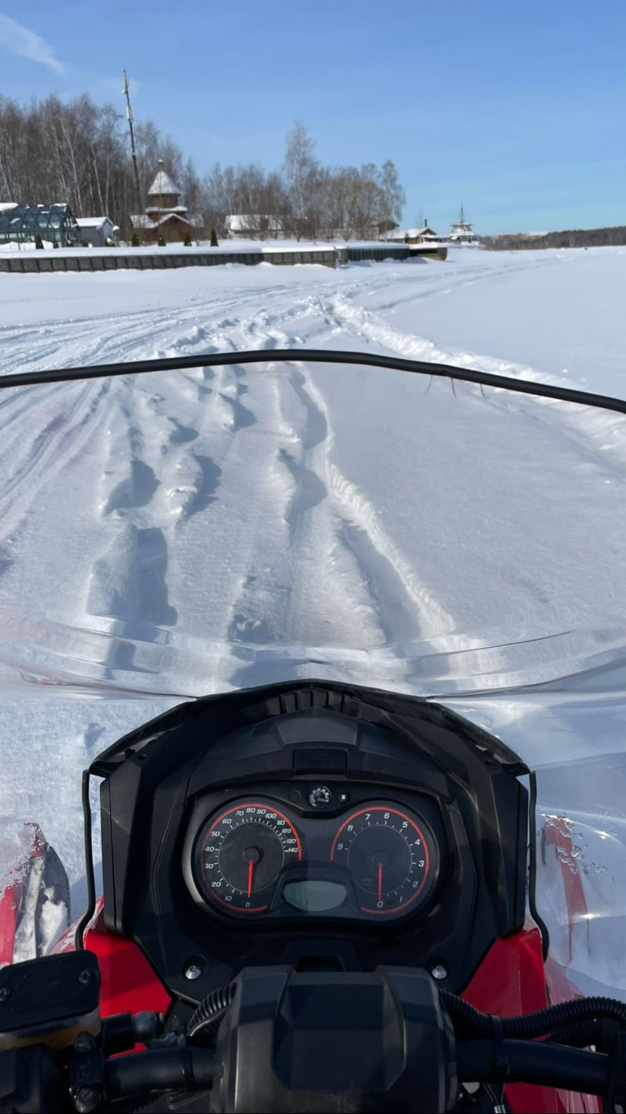 Катание на канадском снегоходе в Подмосковье: Экстремальные развлечения Агентства Экстрима АХАА