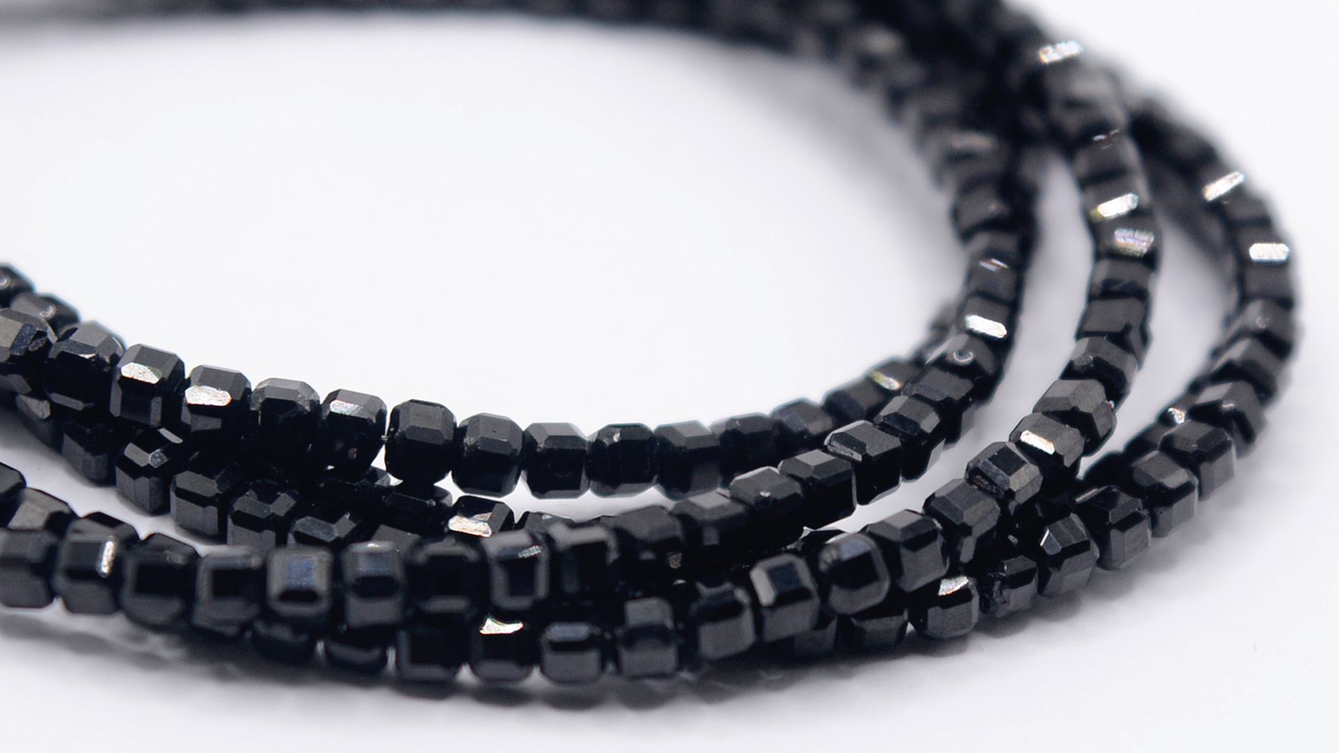 Браслет Шпинель (Мае Сай)