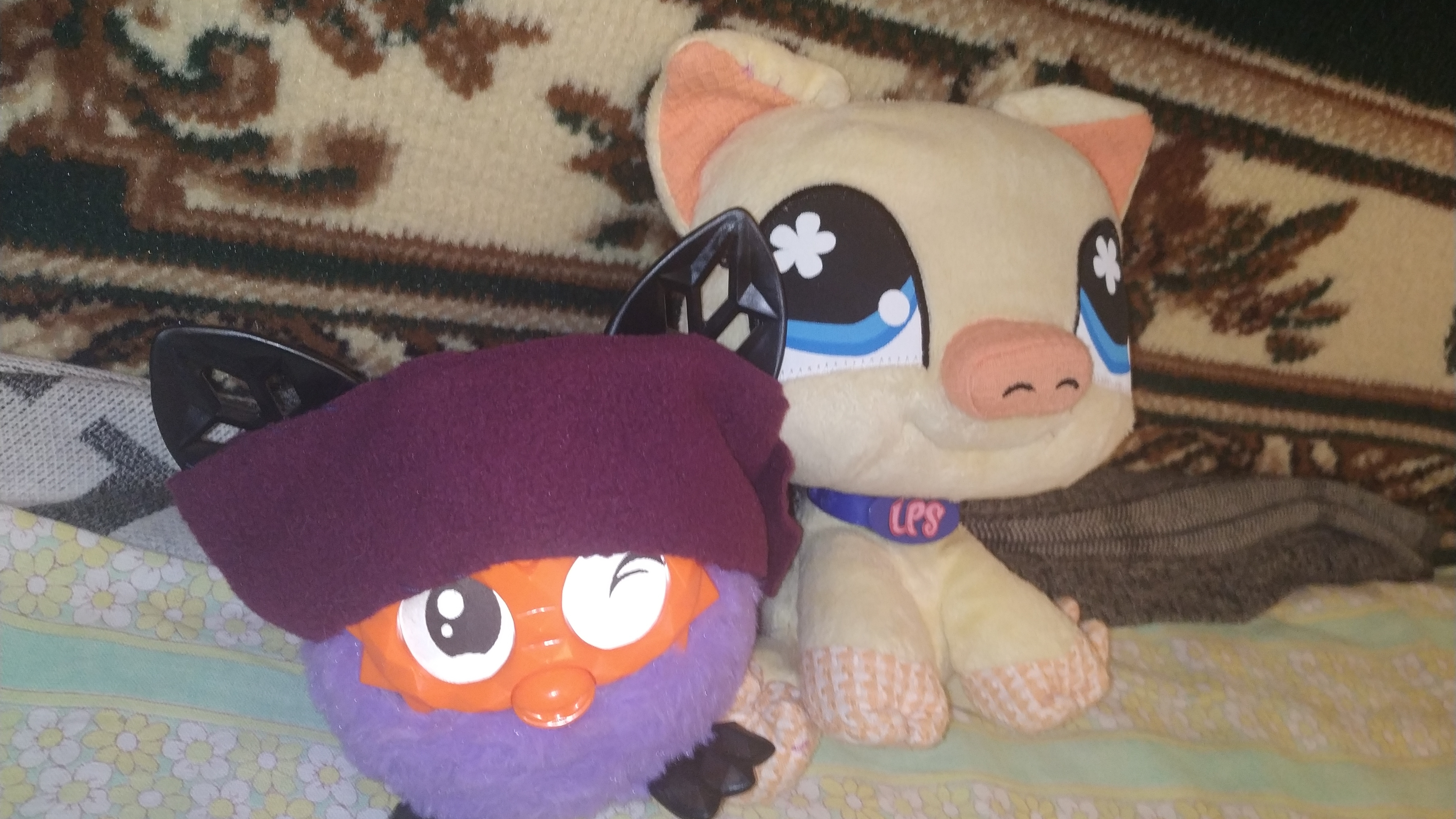 LPS/Furby: Любовь Острых Лучей 1 серия 1 сезон (Бегство)