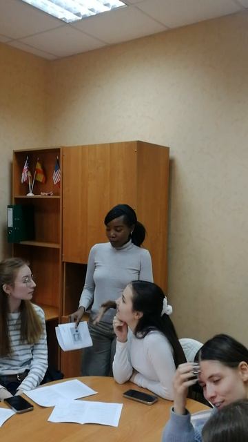 Английский Клуб с носителем для студентов 13 марта 2026 года