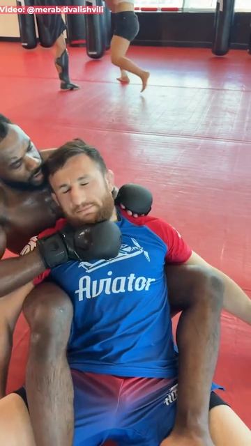 Ха-ха-ха! Двалишвили и Стерлинг сняли СМЕШНОЙ РОЛИК