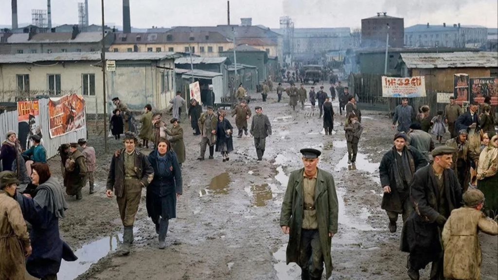 Нужно найти выход уйти со службы и уехать домой. Главное уже совершилось...