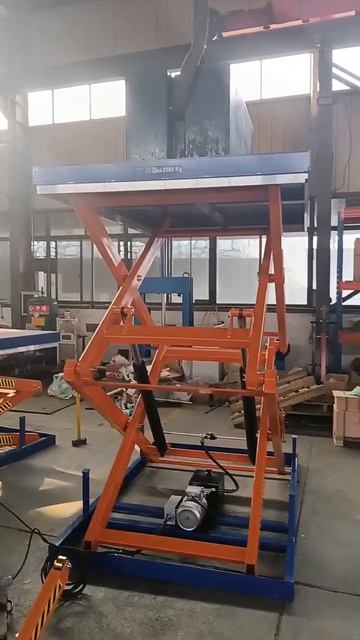 TSD2000ST стол с вертикальными ножницами