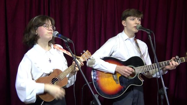 10 Круглая песня - Александра Жуйкова, Максим Шутов