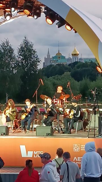 прогулка по Москве, прочтите описание к видео, 16