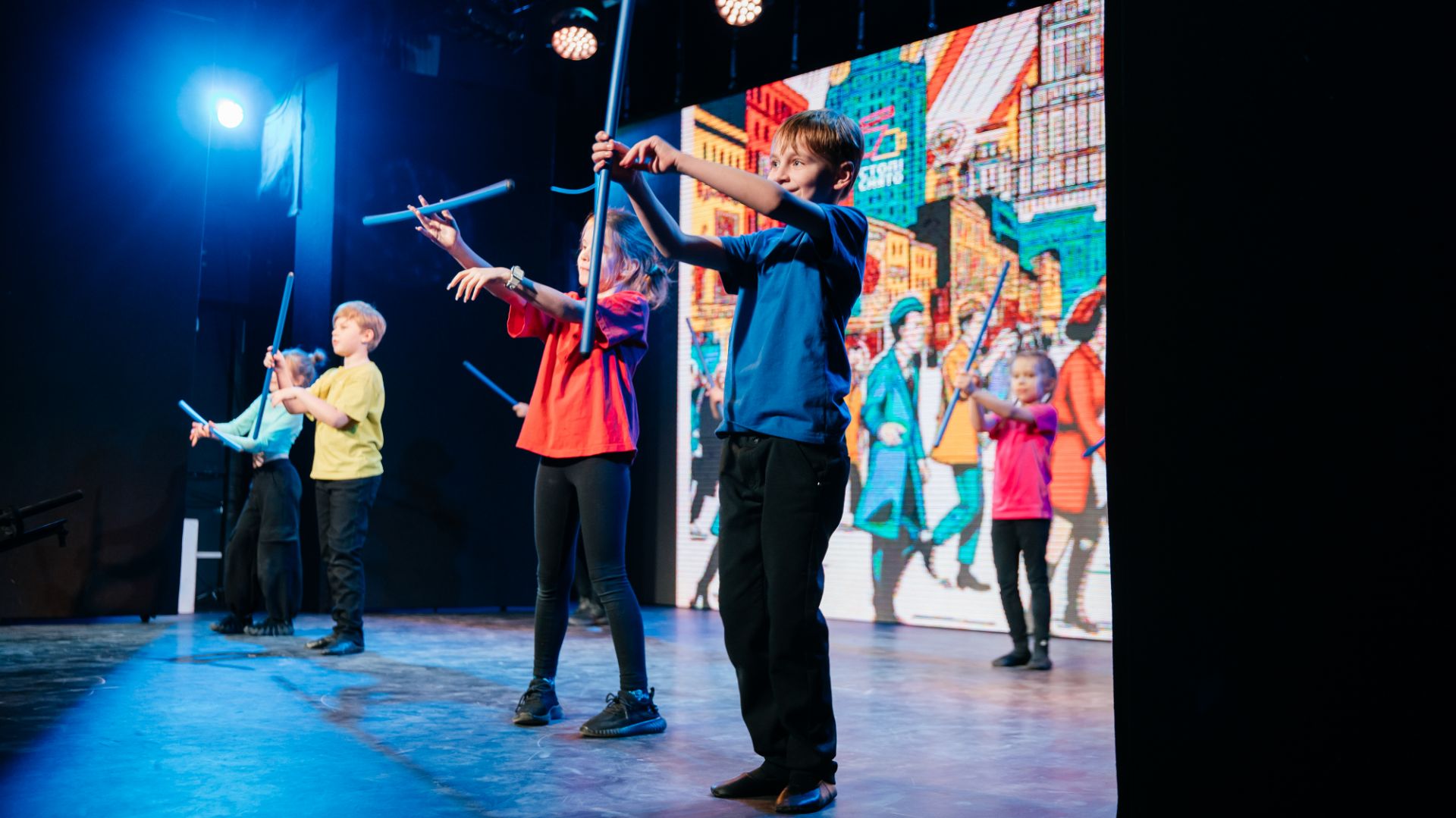 Группа Понедельника 7-9 лет Музыкальный номер с тростями