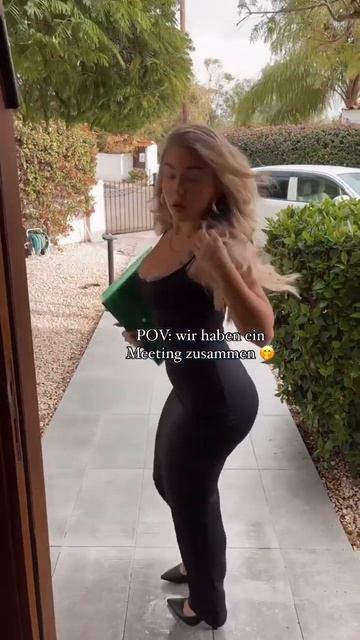 Добрый день!🤫#meeting #мода#красота#мини#стиль#офис#желание#мотивация#work#girl#sexy#страсть#мини