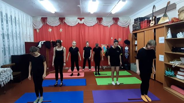 Фрагмент урока по сцен. движению, 2022г.