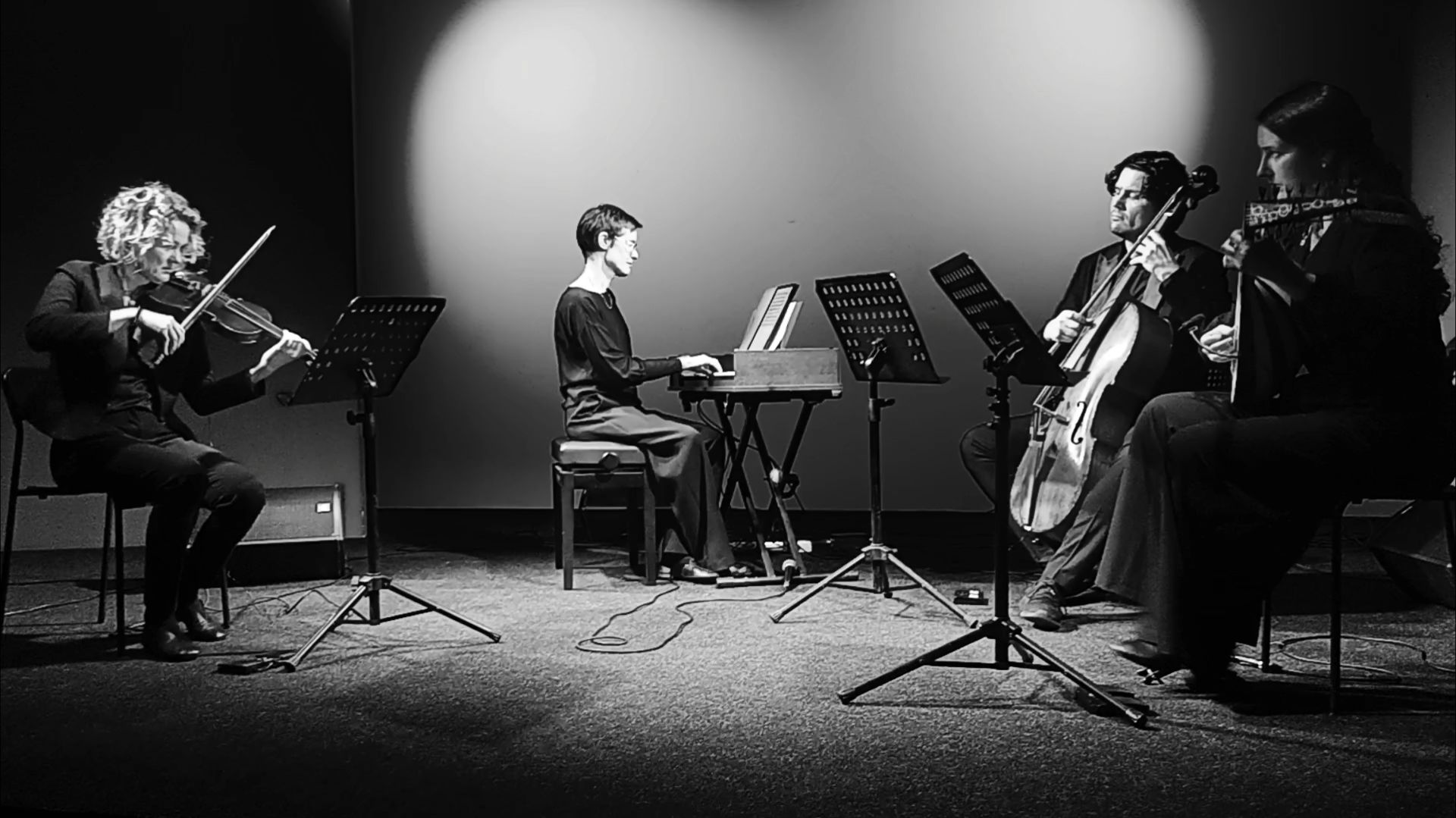 GNESSIN BAROQUE - "Туманы Англии" (3)