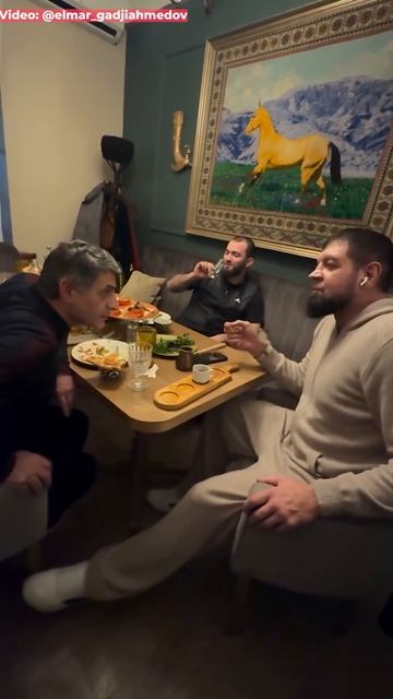 Дагестанский комик Омаров попытался справиться с НЕПРОСТЫМ заданием от Емельяненко