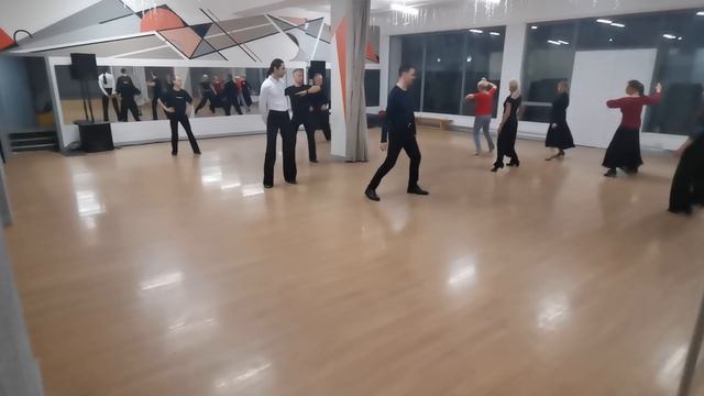 17 марта. Танго. Новое: венский кросс