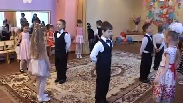 вальс подготовительная группа ДЪС 329 г. Челябинск