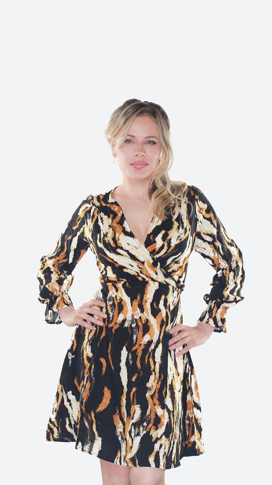 Стильное платье из хлопка "Черная магия"