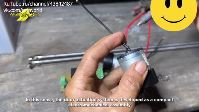 Мужчина строит САМОДЕЛЬНУЮ ЛОДКУ-НЛО с нуля: полный процесс от начала до конца 🚀⛵️