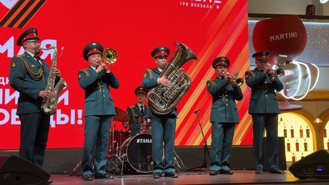 3 танкиста /  Заказать военный оркестр на мероприятие