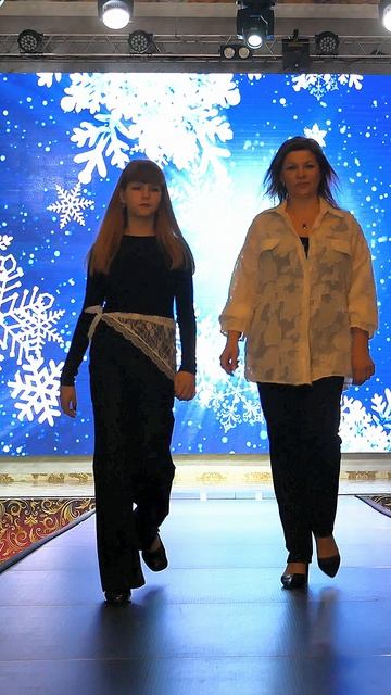 Подиум с мамой