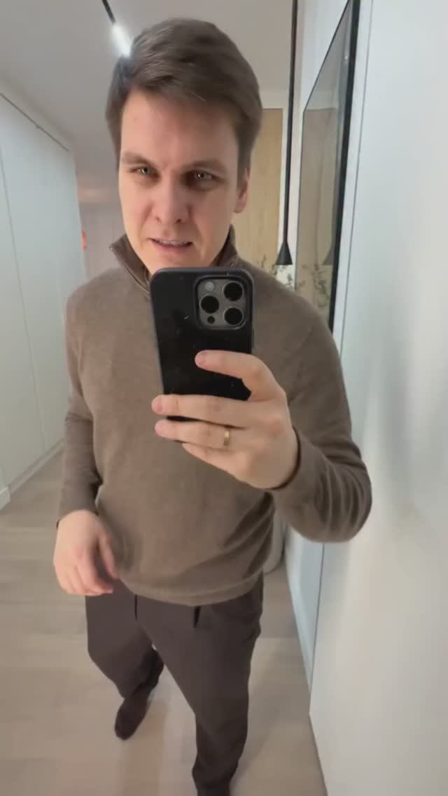 Мастер-спальня может быть и стильной и бюджетной. Нет лишних деталей.