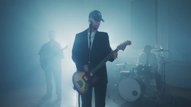 Nirvana - Rape me (кавер-группа Гараж Бэнд)