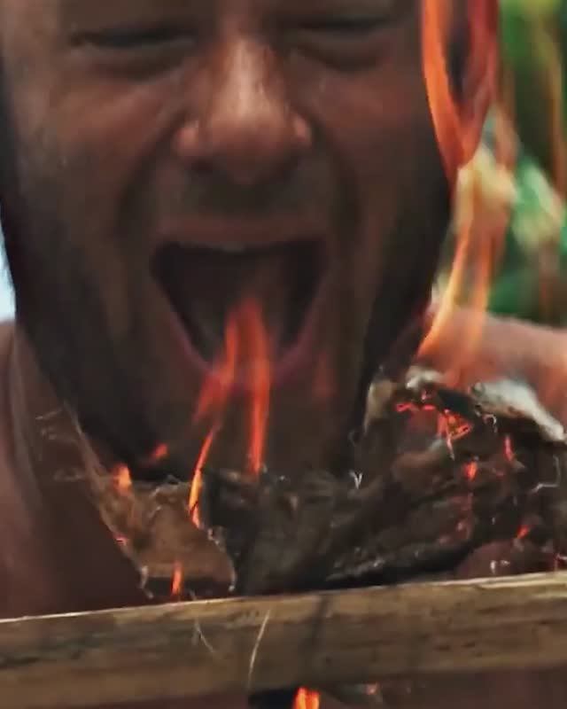 Изгой - Огонь! / Том Хэнкс добыл огонь на необитаемом острове